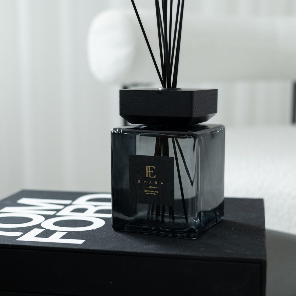 Evara Velvet Rouge Black Reed Diffuser Set - 1000ml | Chloe Jade Home