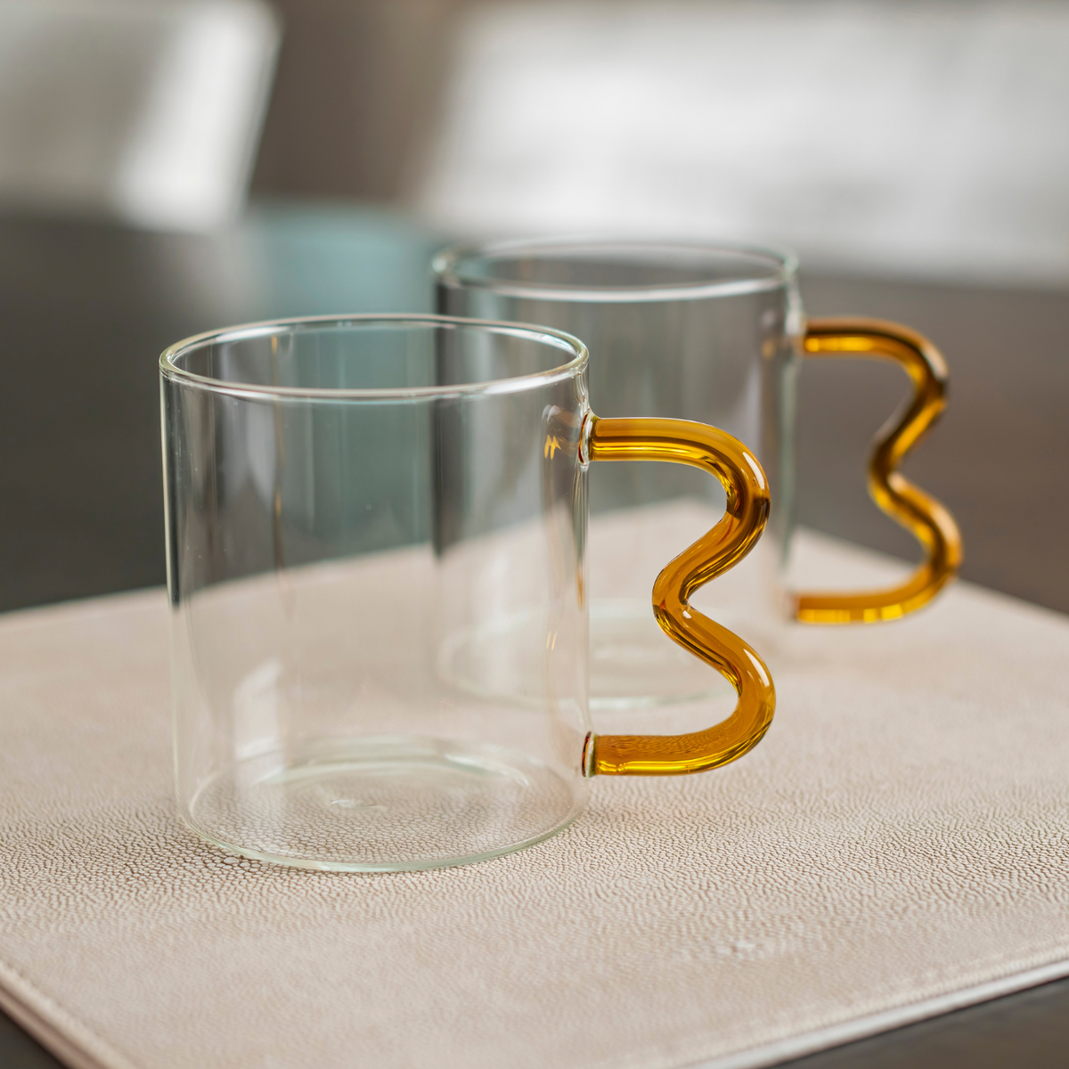 Set of 4 Amber Wave Handle Glass Mugs – Chloe Jade Home