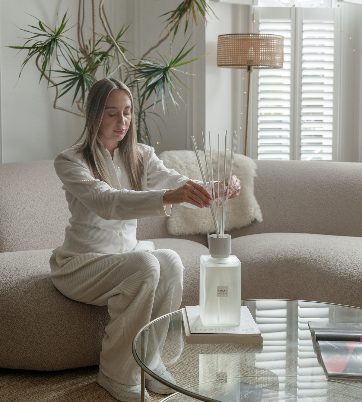 White Sences Extra Large Alang Alang Reed Diffuser - 2200ml – Chloe ...