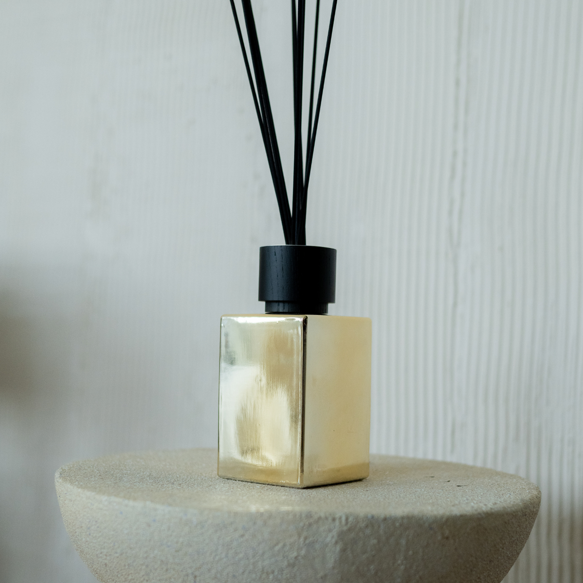 Large Sences Gilded Gold Reed Diffuser 500ml – Chloe Jade Home