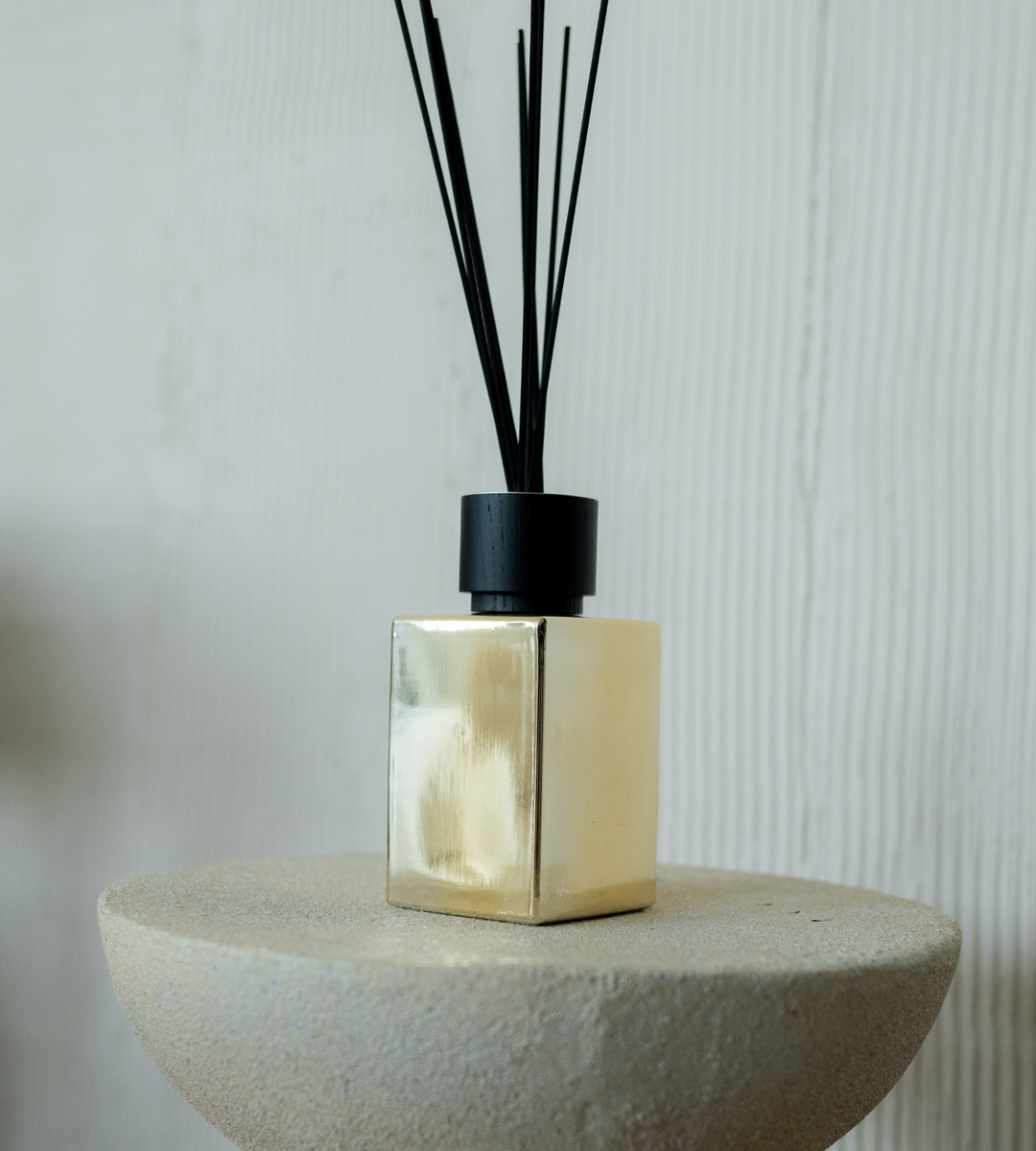 Large Sences Gilded Gold Reed Diffuser 500ml – Chloe Jade Home